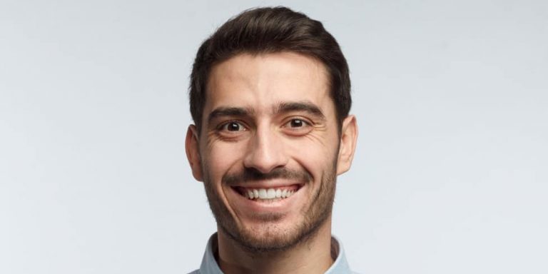 10 Professional Headshot Photography Tips to Take Perfect Head Shot